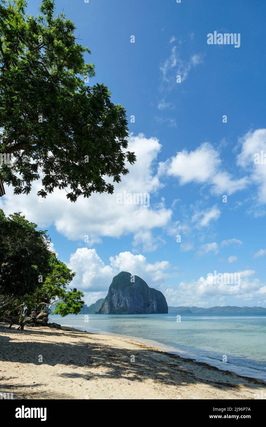 Las Cabanas beach in El Nido., Palawan, Philippines Stock Photo - Alamy