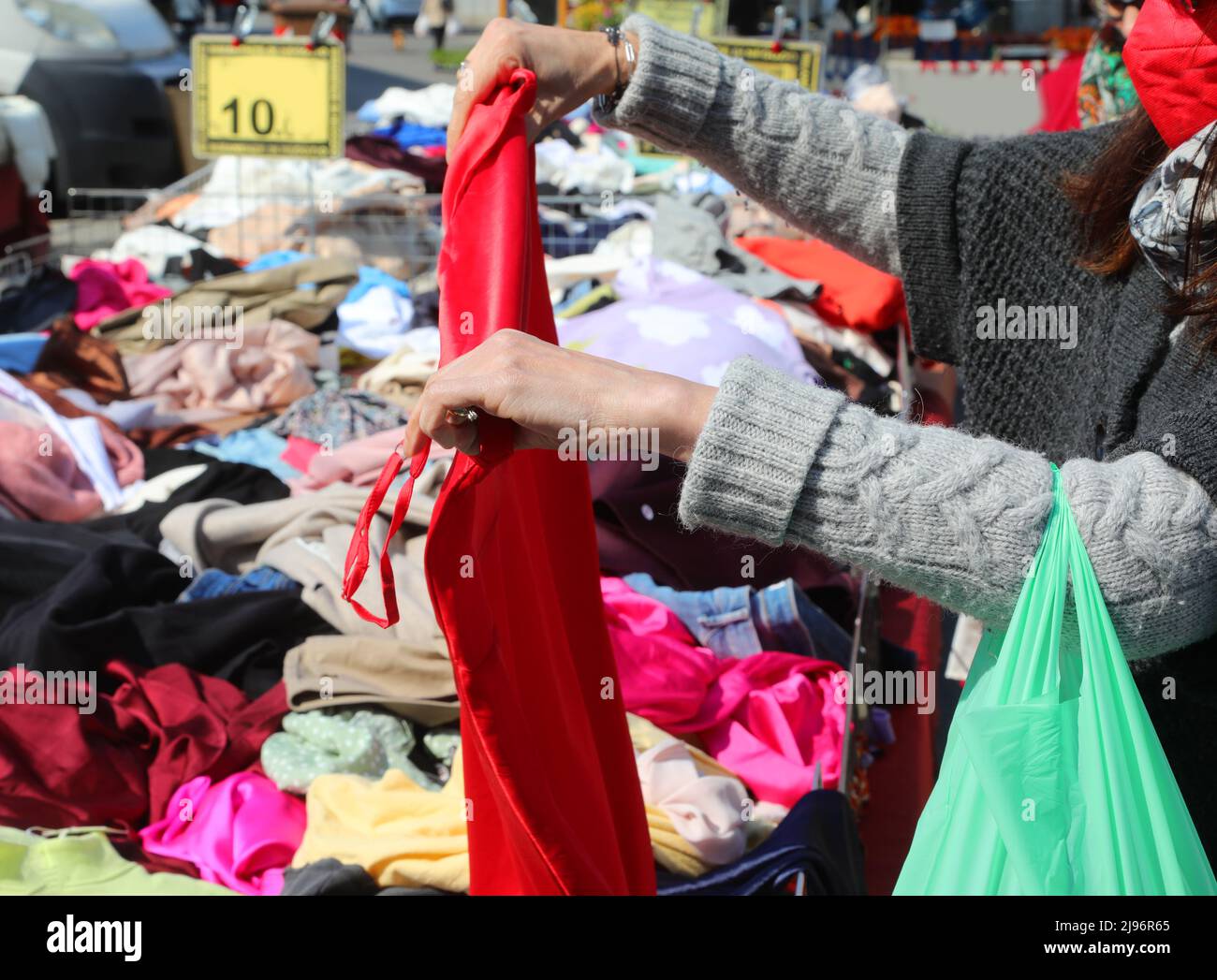 Dress market people second hand used clothes used clothing hi-res stock ...