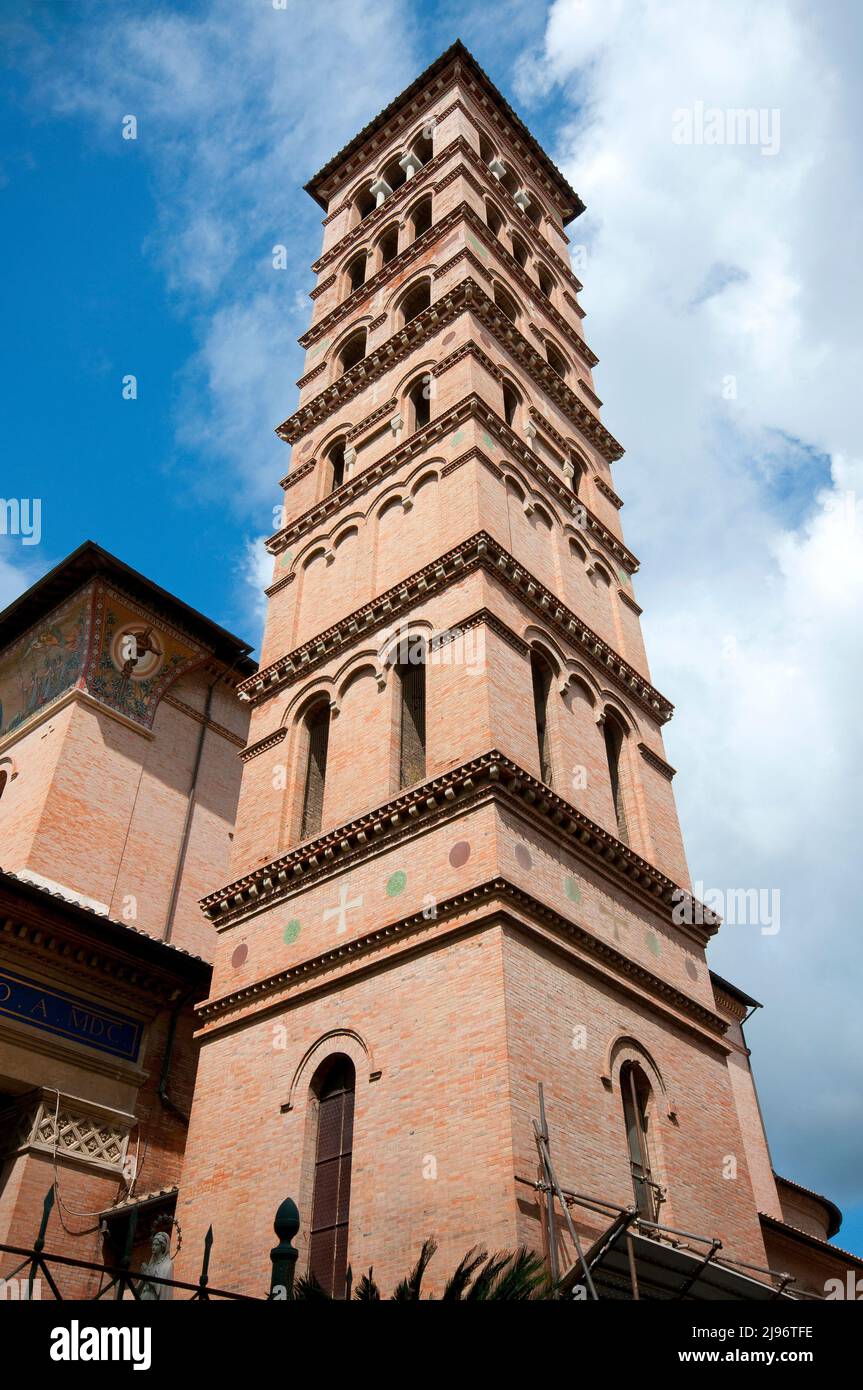 Parrocchia rome hi-res stock photography and images - Alamy