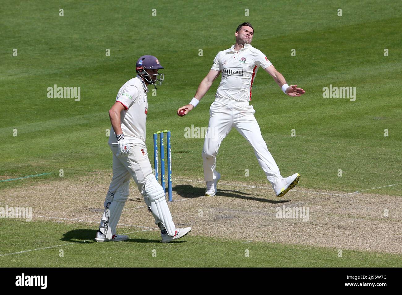 James anderson bowling 2022 hi-res stock photography and images - Alamy