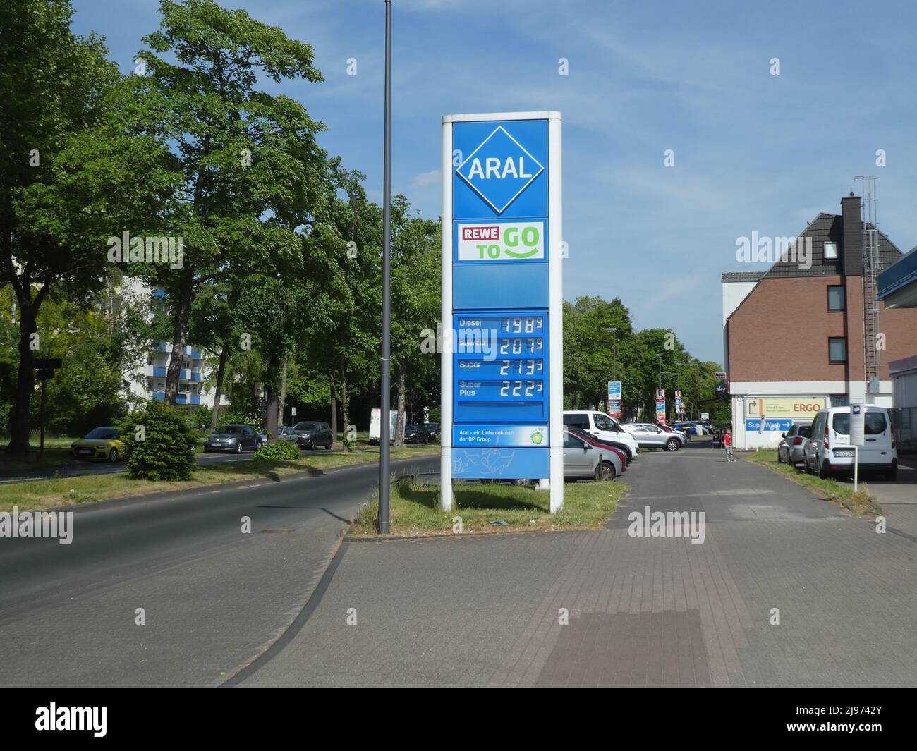 Cologne, Germany. 13th May, 2022. A board with the current gasoline and ...