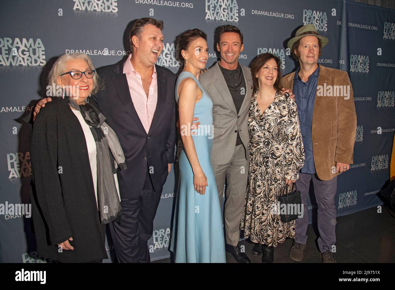 Sutton foster and hugh jackman hi-res stock photography and images - Alamy