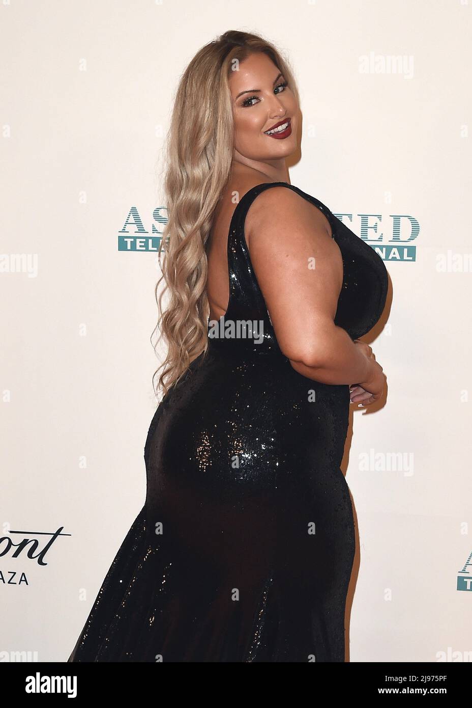 Los Angeles, USA. 20th May, 2022. Ashley Alexiss walking on the red ...