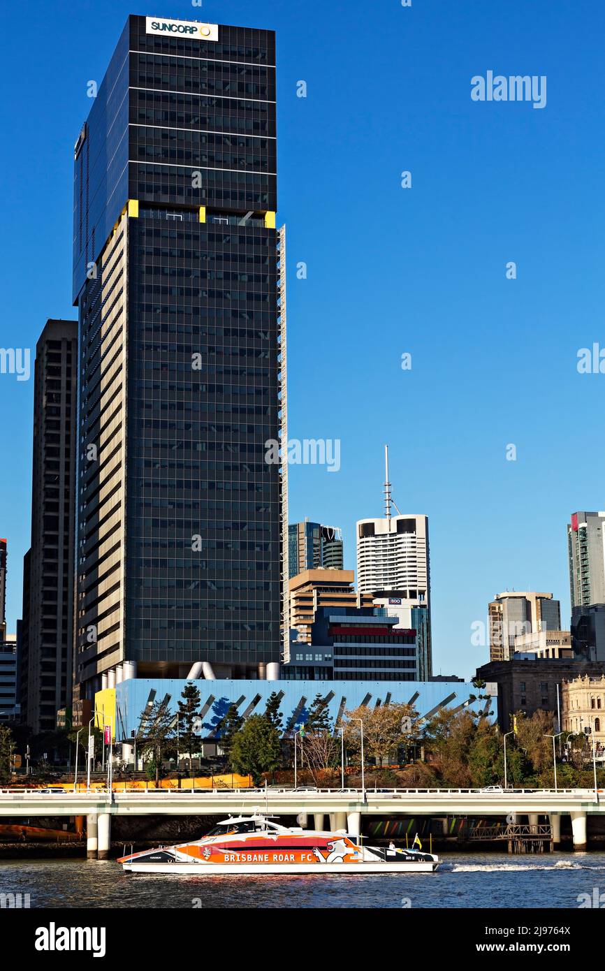Brisbane Australia / The Brisbane Skyline and elevated Riverside ...