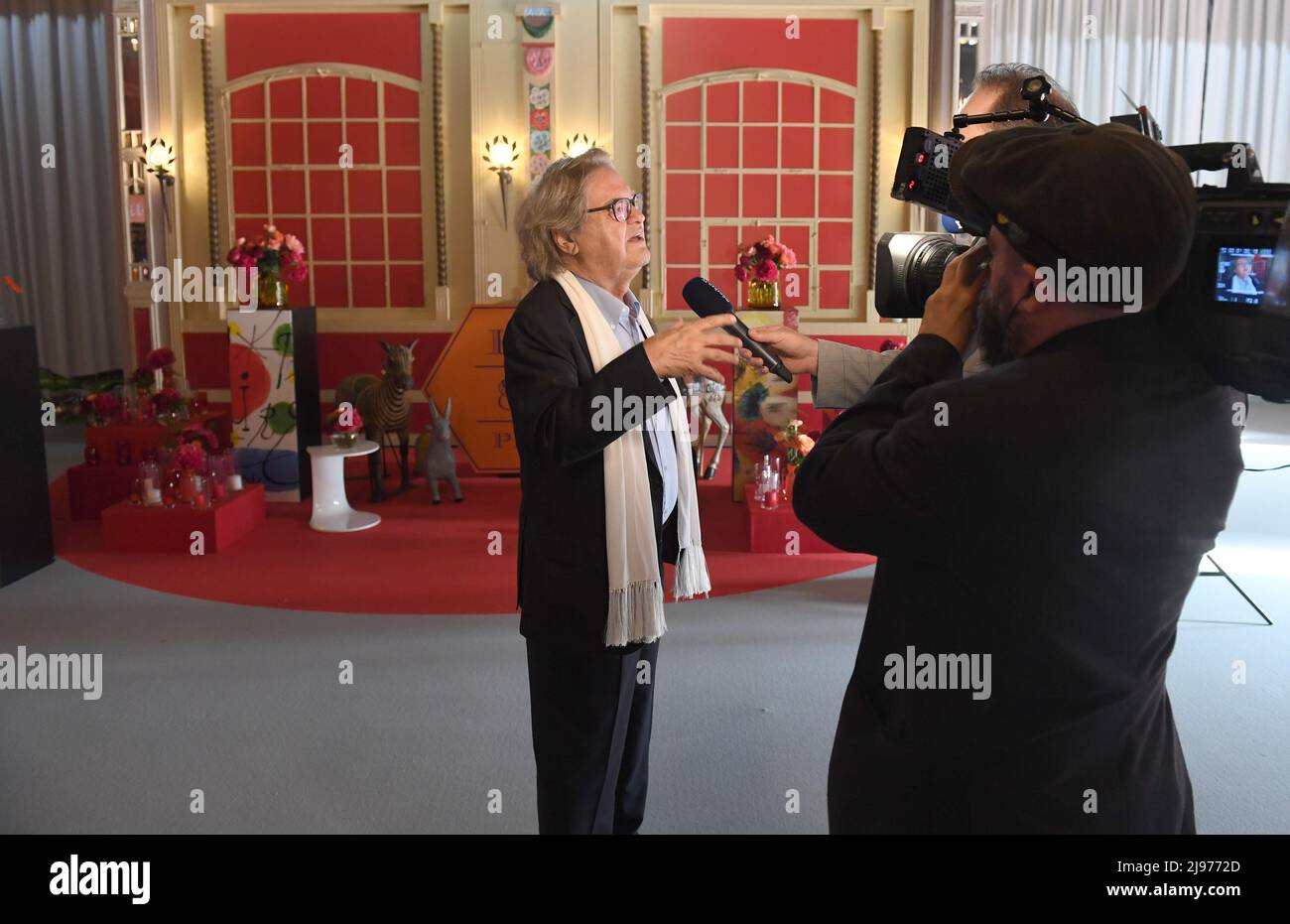 Munich, Germany. 20th May, 2022. Helmut Markwort gives an interview at ...