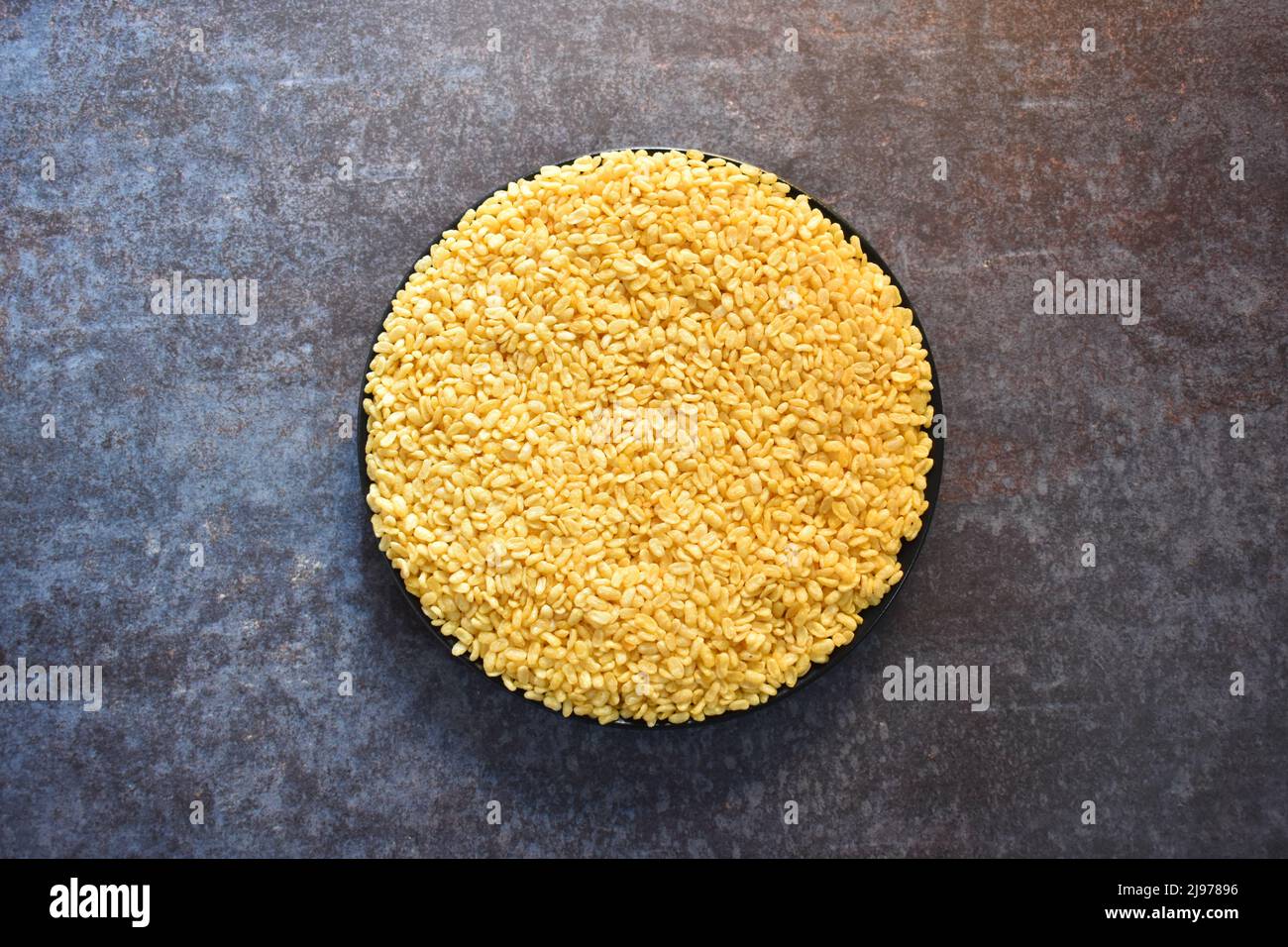 Deep fried Mung lentils snack food Stock Photo - Alamy
