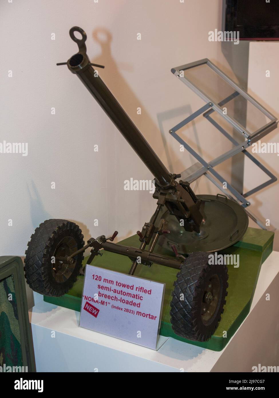 Breech loading cannon hi-res stock photography and images - Alamy