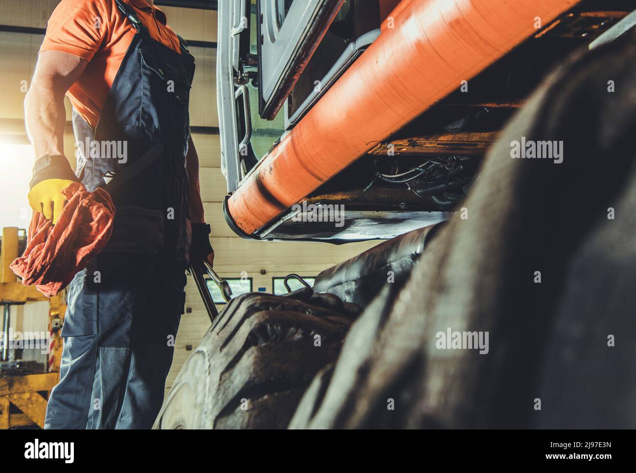 Fixing machines hi-res stock photography and images - Alamy