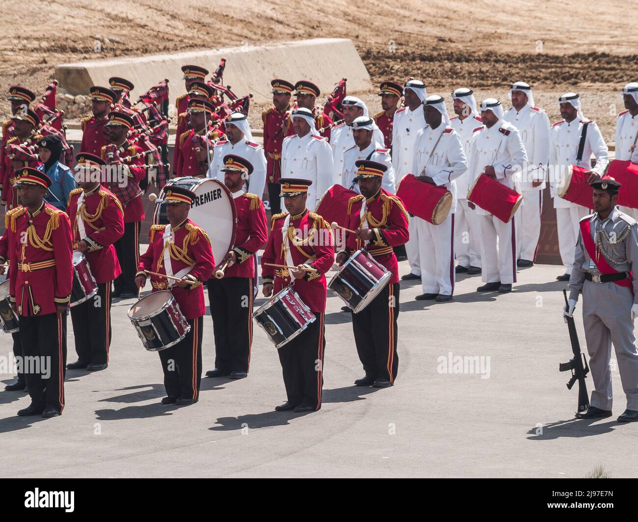 Uae military men hi-res stock photography and images - Alamy