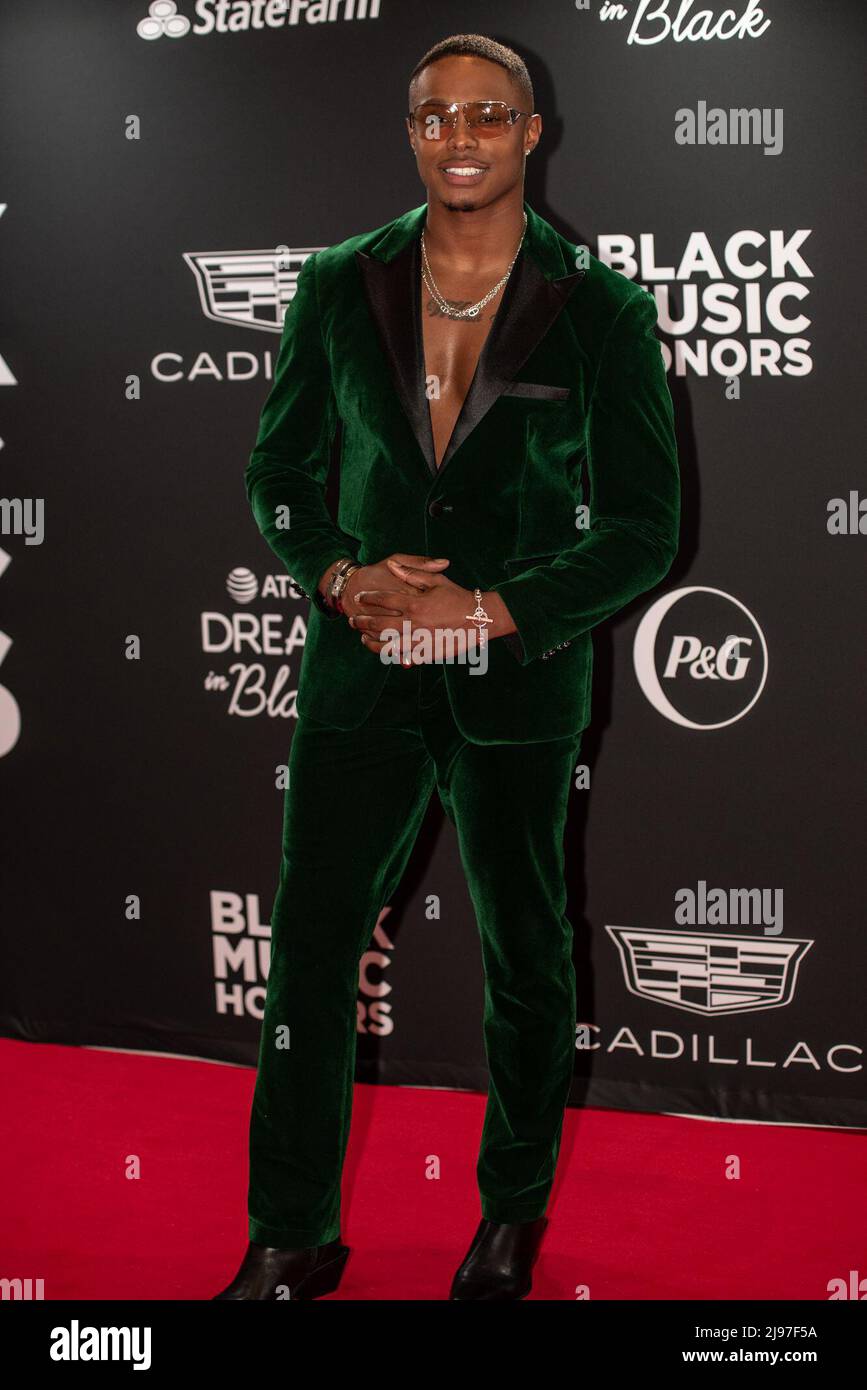 Singer / Songwriter Avery Wilson arrives on the Red Carpet of the 7th ...