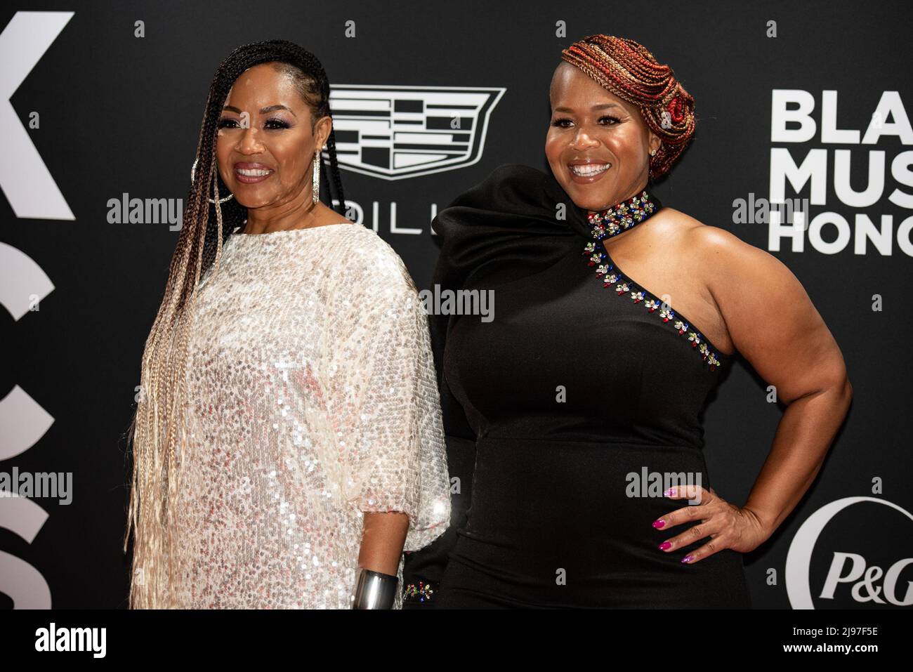 Gospel Duo Mary Mary, Sisters Erica Atkins-Campbell & Trecina Atkins ...