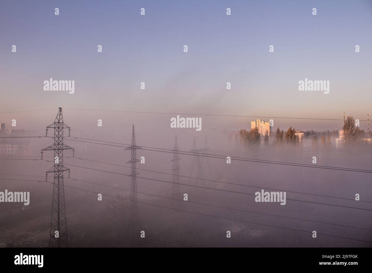 Global power city hi-res stock photography and images - Alamy