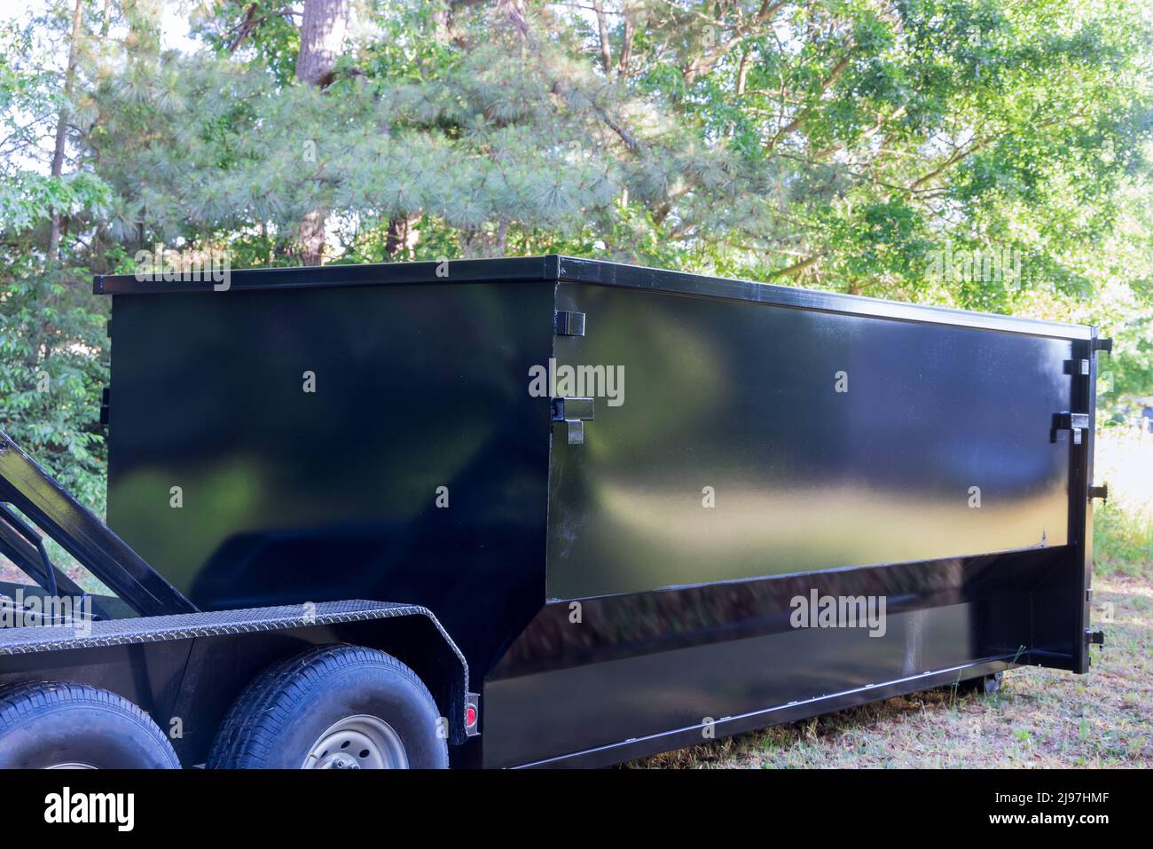 Building container for garbage construction waste Stock Photo - Alamy