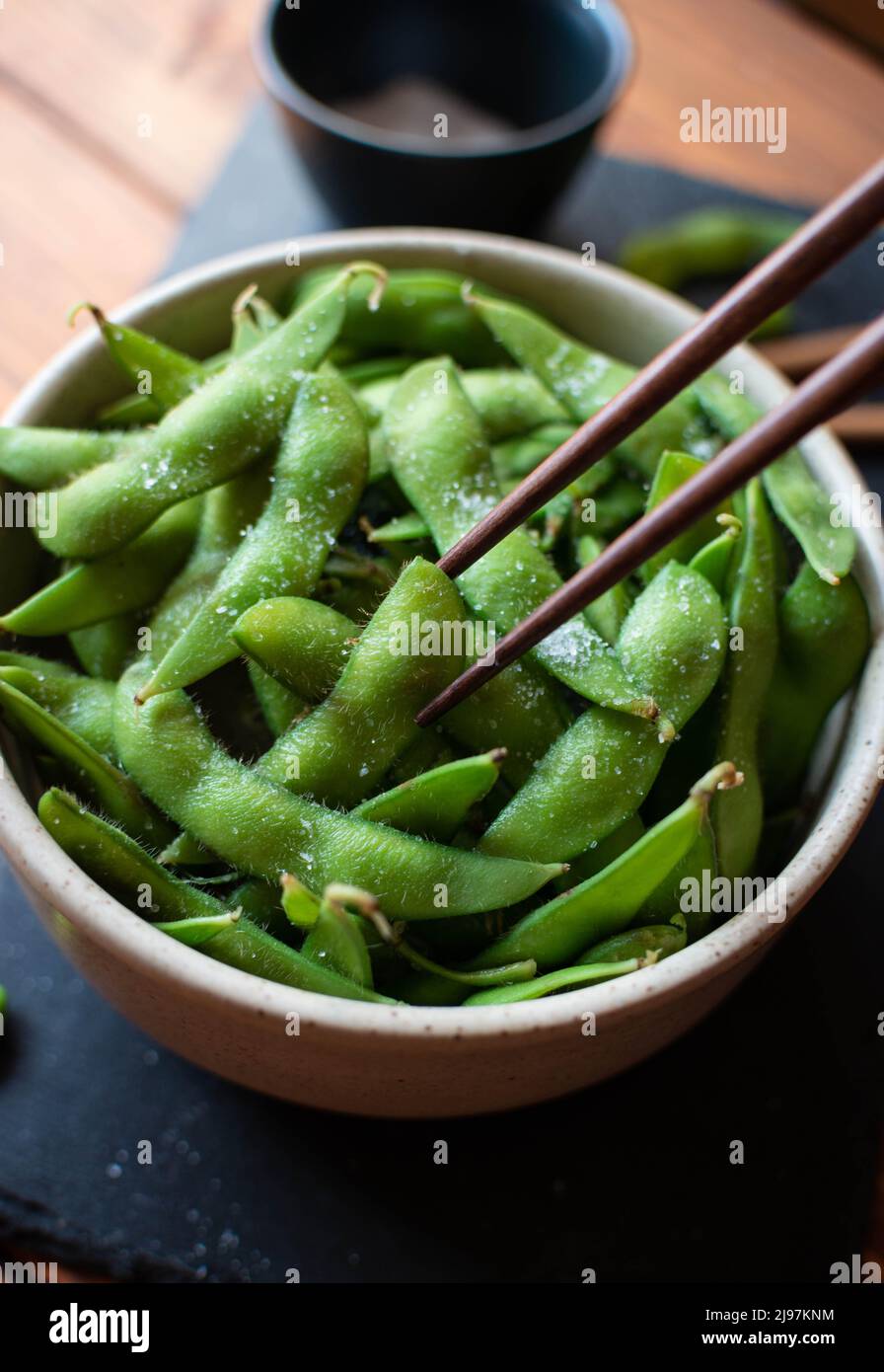 Steamed edamame beans hi-res stock photography and images - Alamy