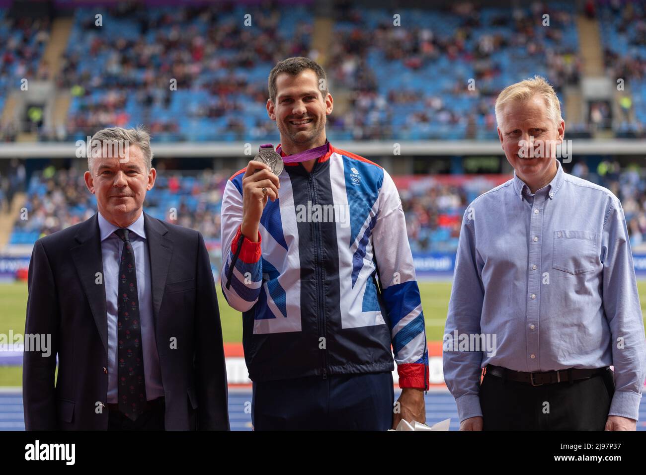 Birmingham, UK. 21st May, 2022. Robbie Grabarz of Team GB with Sir Hugh ...
