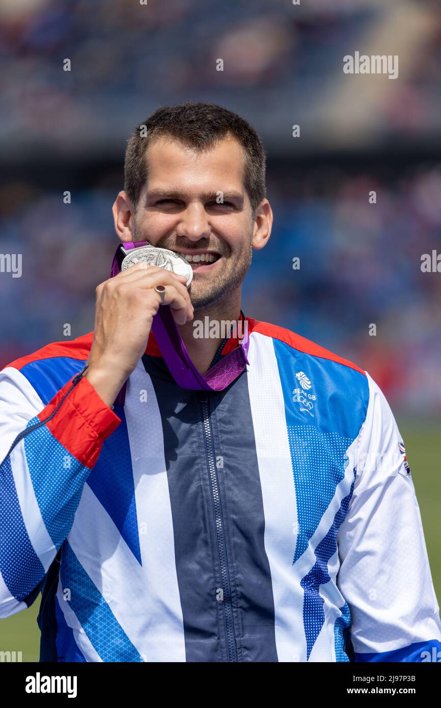 Birmingham, UK. 21st May, 2022. Robbie Grabarz of Team GB receives a ...