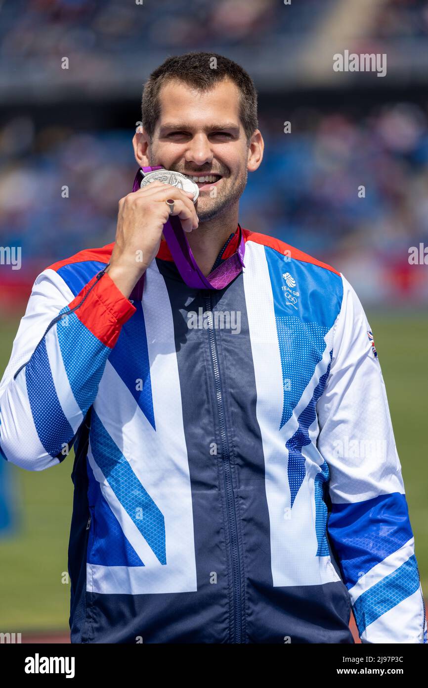 Birmingham, UK. 21st May, 2022. Robbie Grabarz of Team GB receives a ...