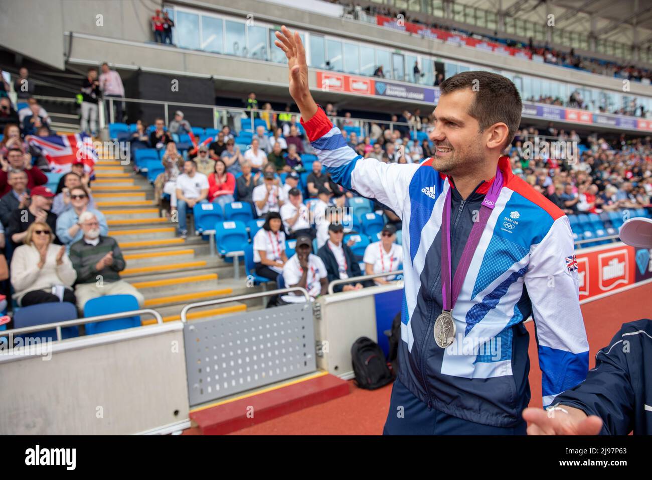 Birmingham, UK. 21st May, 2022. Robbie Grabarz of Team GB receives a ...
