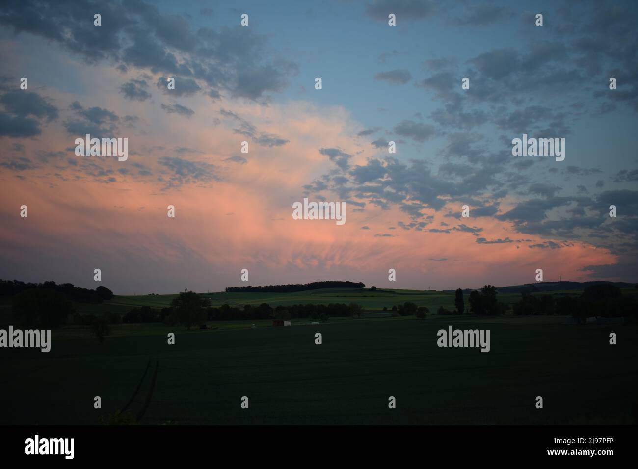 red sky after a thunderstorm Stock Photo - Alamy