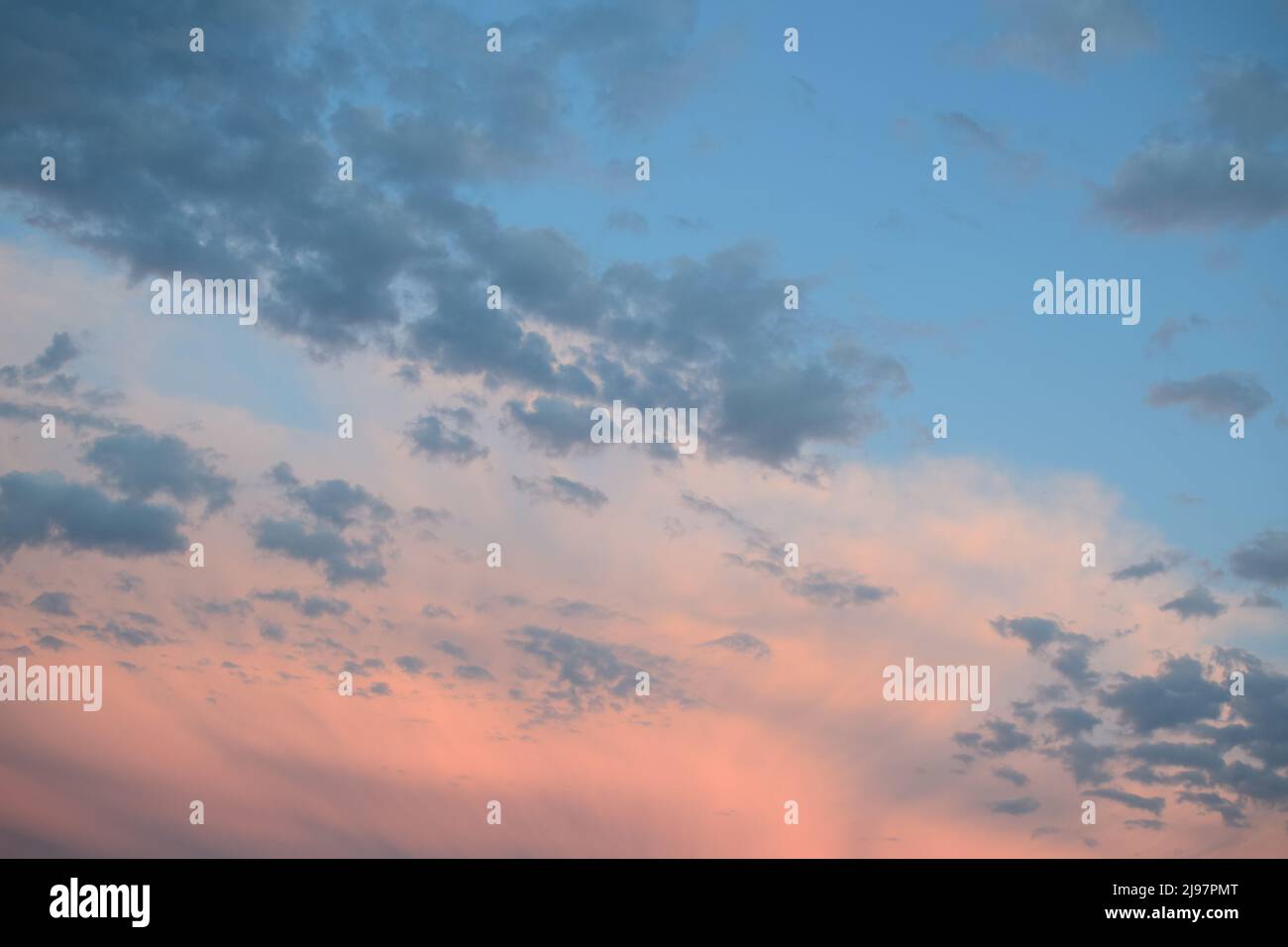red sky after a thunderstorm Stock Photo - Alamy
