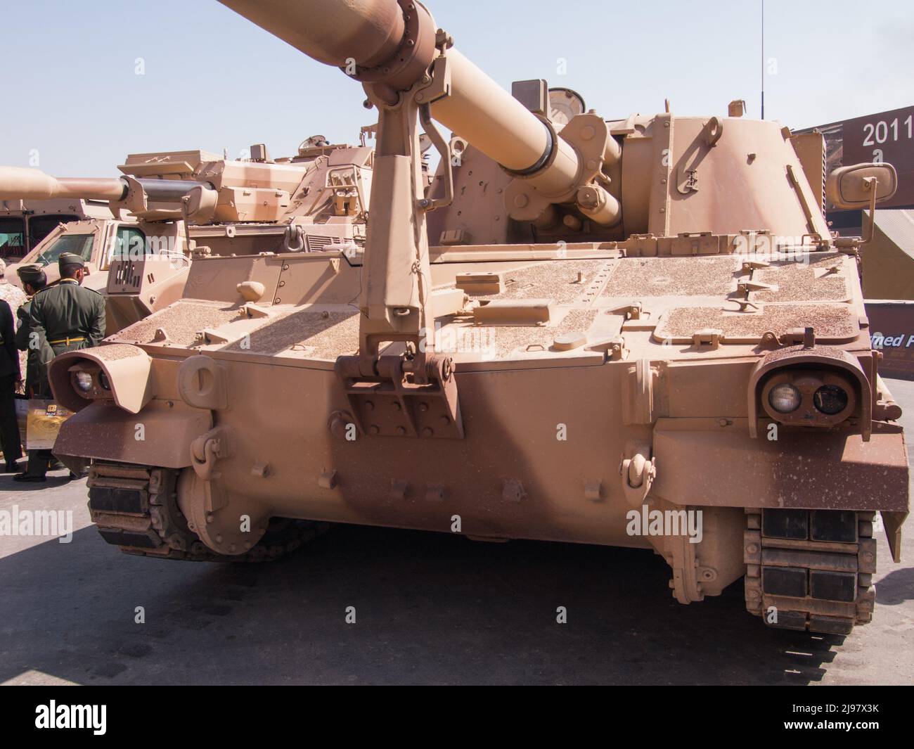 Abu Dhabi, UAE - Feb.23. 2011: The M109 155mm self-propelled howitzer in IDEX 2011 Stock Photo ...