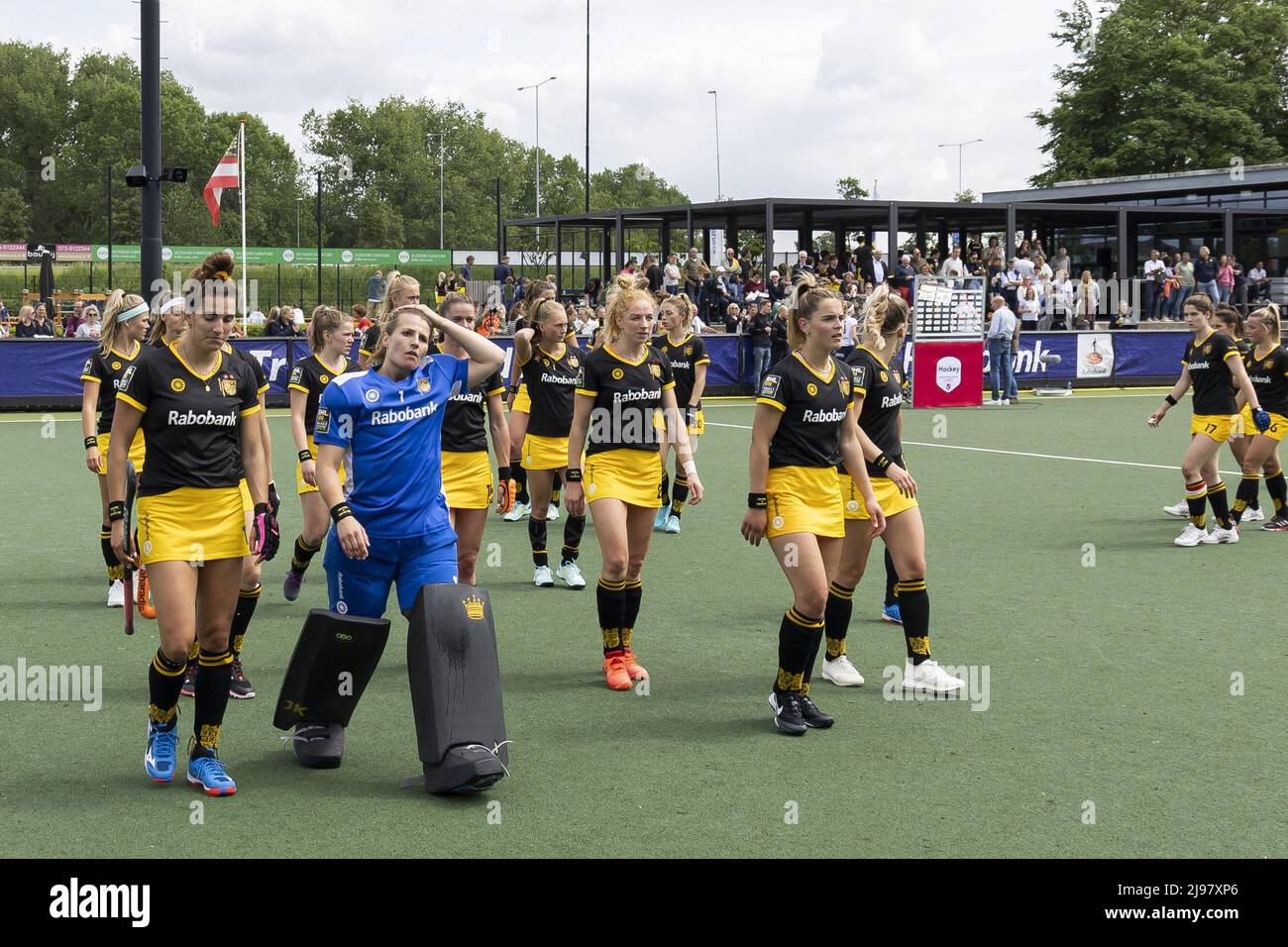 DEN BOSCH - The Den Bosch team is disappointed against SCHC during the ...