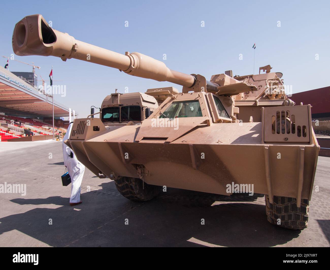 155mm artillery gun hi-res stock photography and images - Alamy