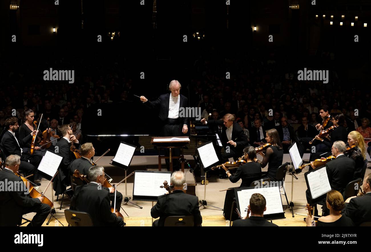 Jon Robertson Conductor