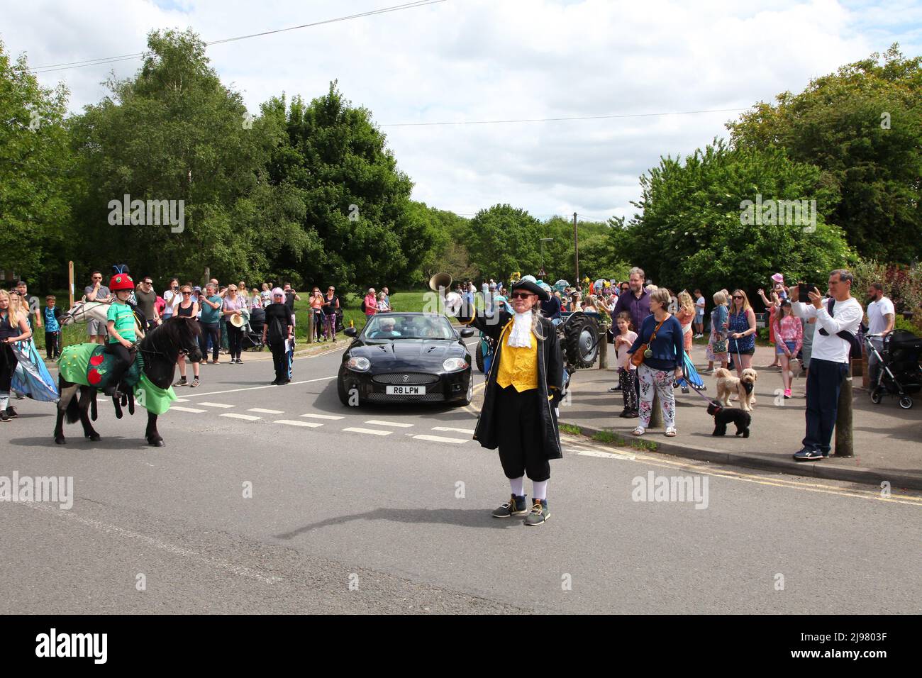 Walton on the Hill, Surrey, UK. 21st May, 2022. The Village Pageant ...