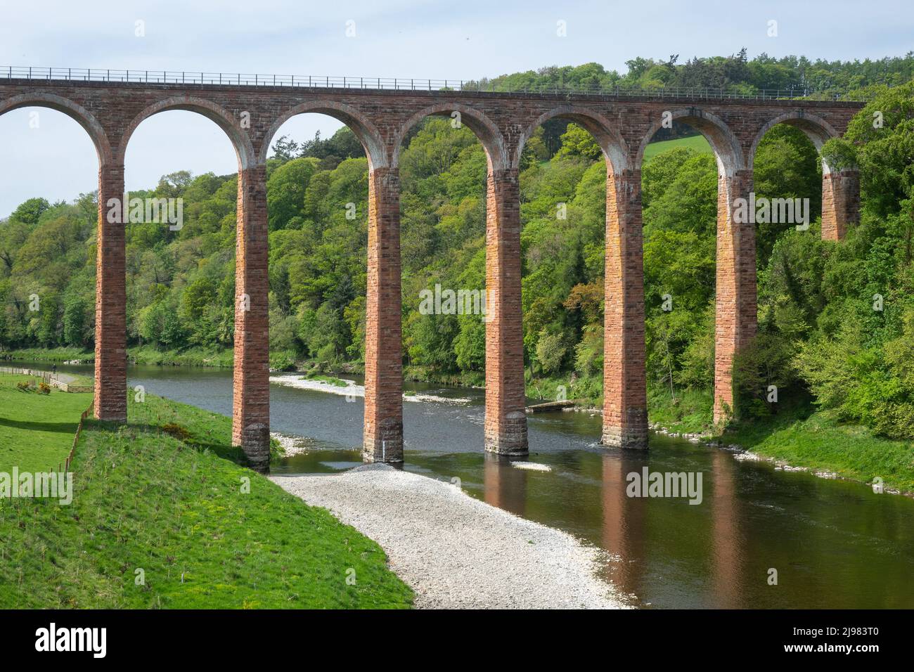 Scotland, Borders, Melrose, Leaderfoot railway viaduct over River Tweed ...