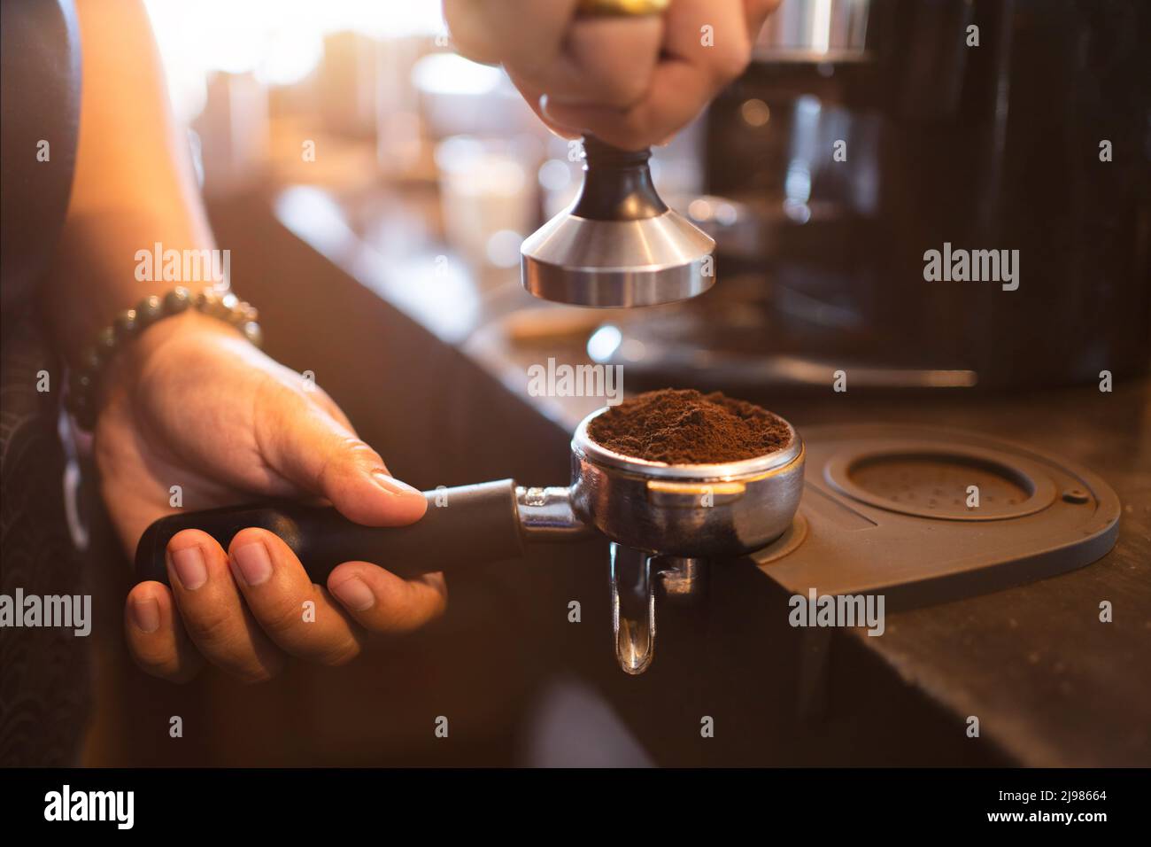 Coffee machine works hi-res stock photography and images - Alamy