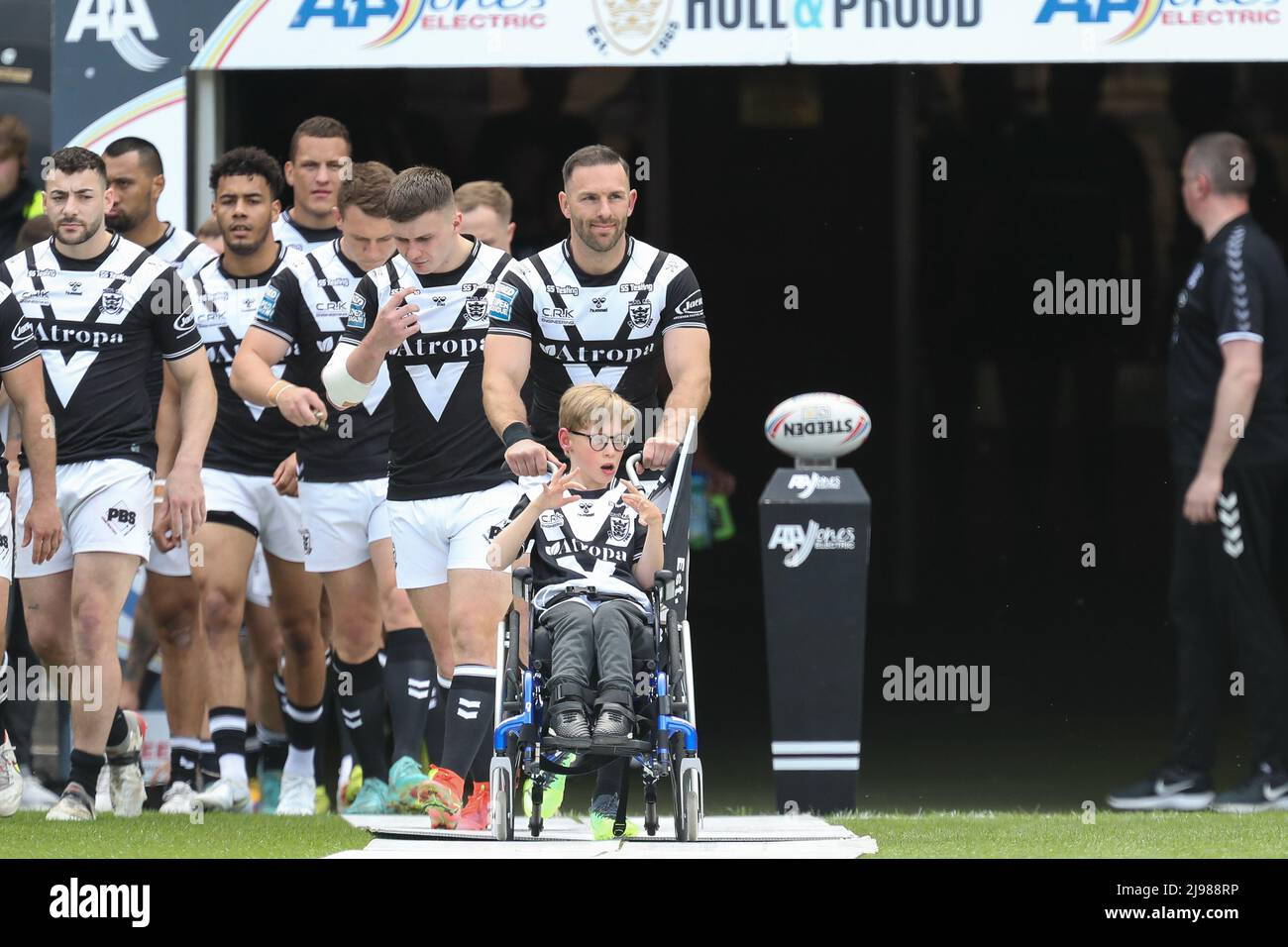 Hull fc mascot hi-res stock photography and images - Alamy