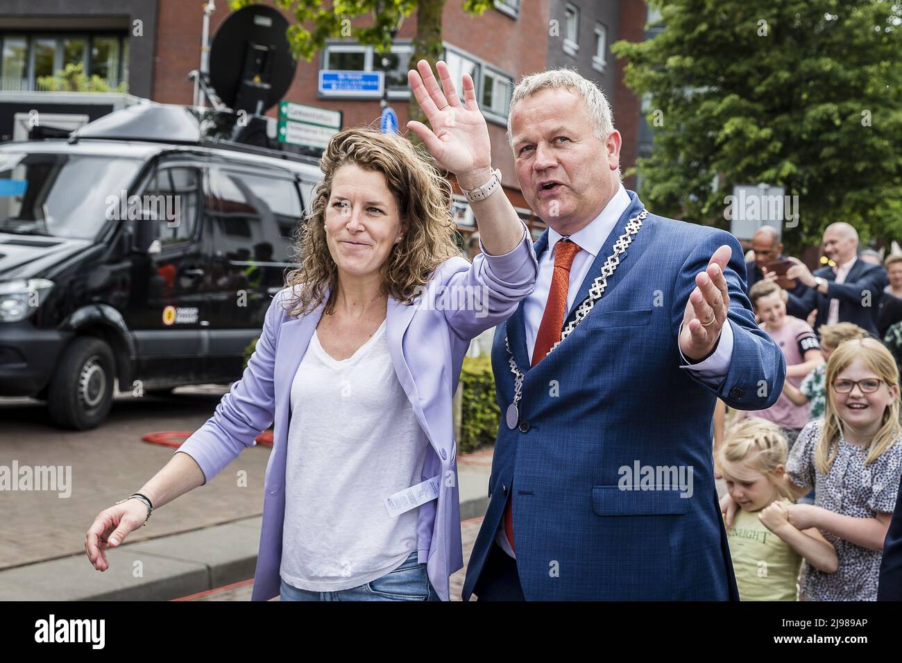 GOIRLE - 21-05-2022, City hall. Unveiling statue Ireen Wust. Ireen Wust ...