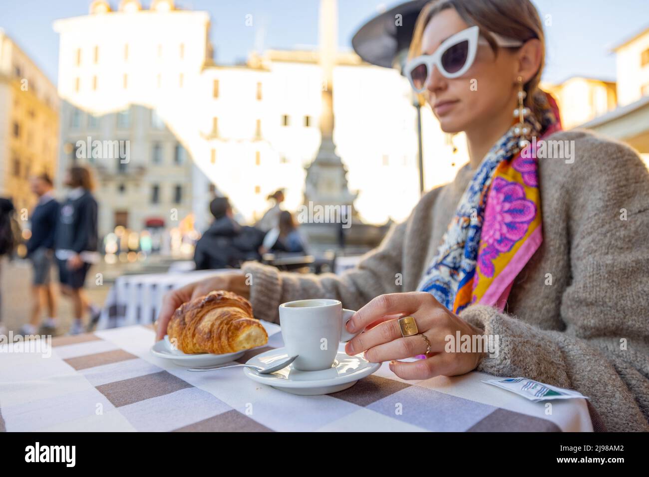 Vintage italian woman eating hi-res stock photography and images - Alamy