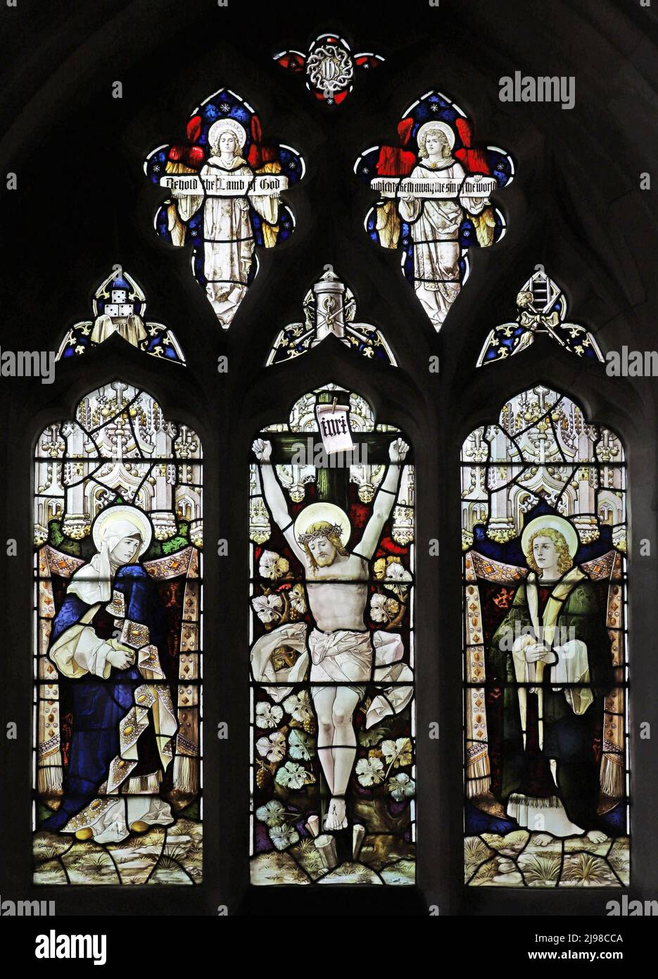 Stained glass window by Percy Bacon & Brothers depicting the ...