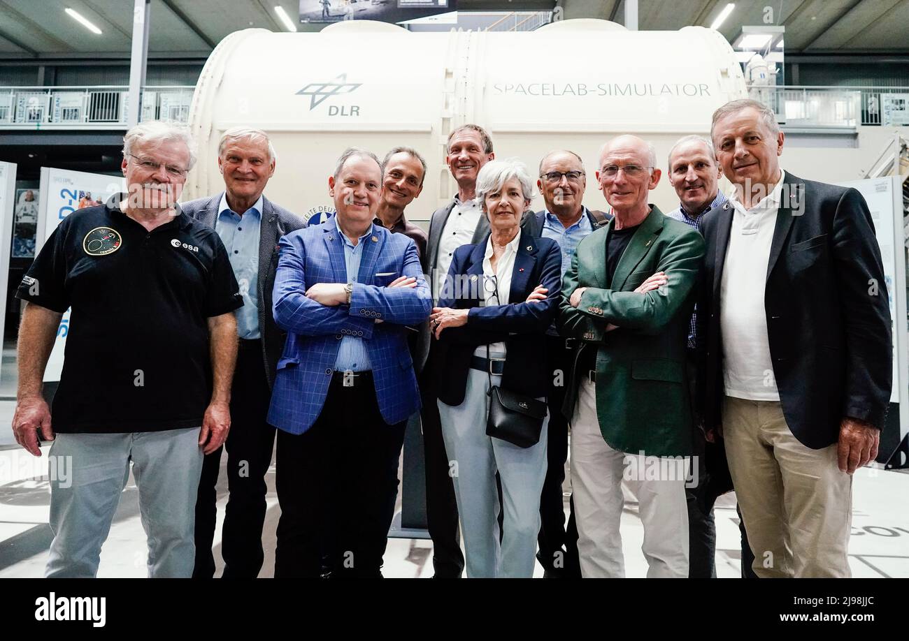 Speyer, Germany. 21st May, 2022. Former astronauts Reinhold Ewald (l-r ...