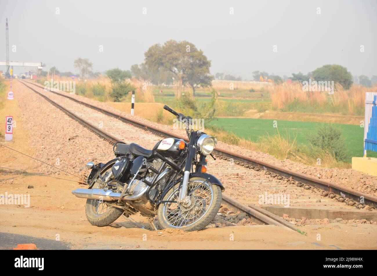 Beside a railway line hi-res stock photography and images - Alamy