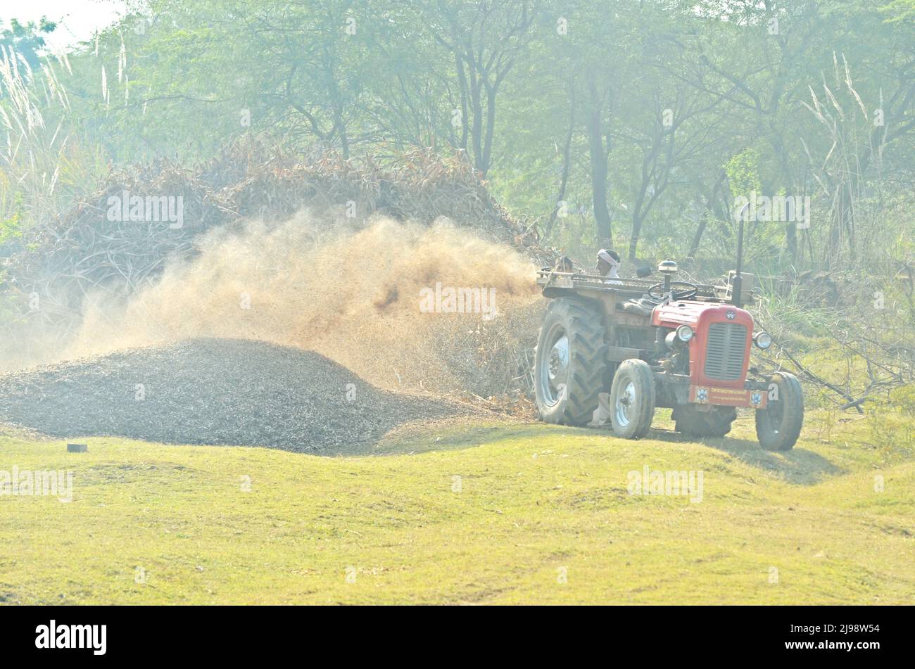 Chaff cutter hi-res stock photography and images - Alamy