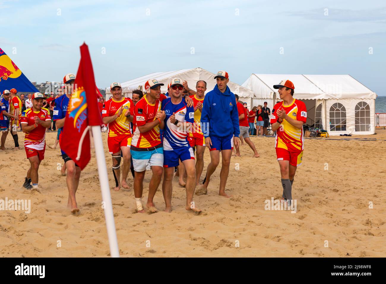 Sandbaggers marathon beach touch rugby team hi-res stock photography ...