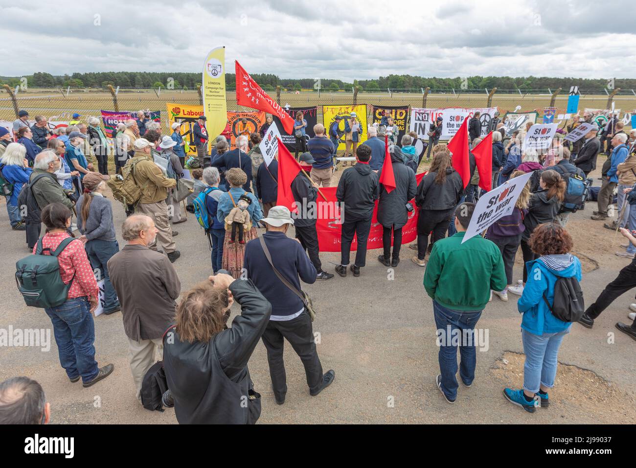 Raf lakenheath outside hi-res stock photography and images - Alamy