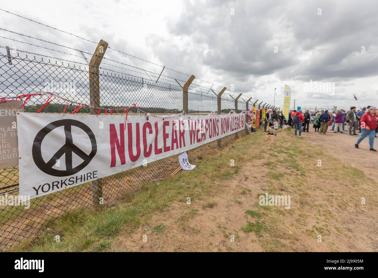 RAF Lakenheath, Suffolk, UK. 21st May, 2022. Signs and banners fencing ...