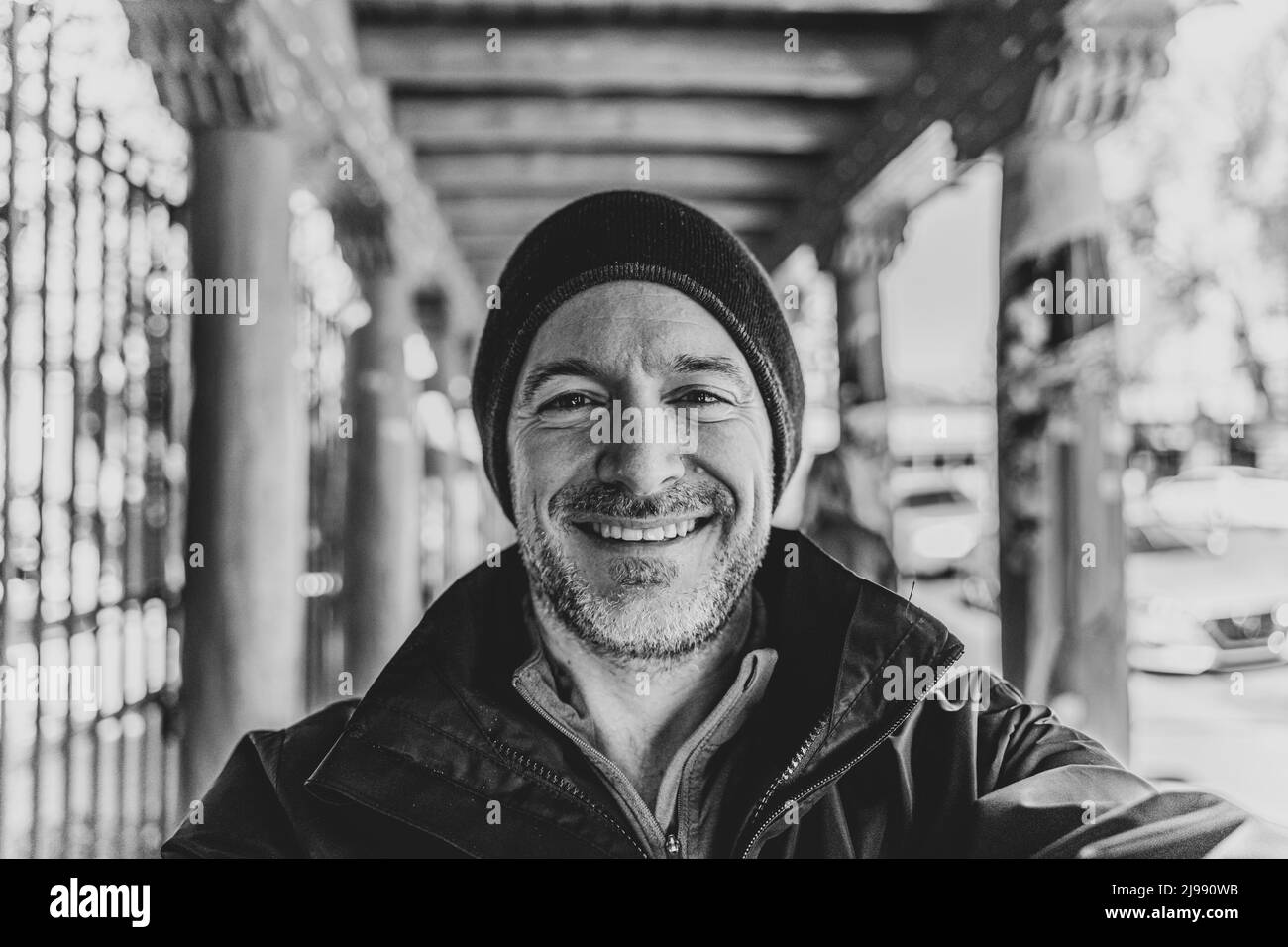 Breezeway hi-res stock photography and images - Alamy