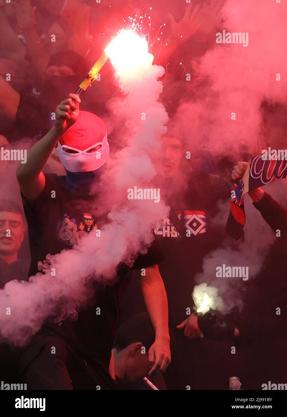 P flares hi-res stock photography and images - Alamy