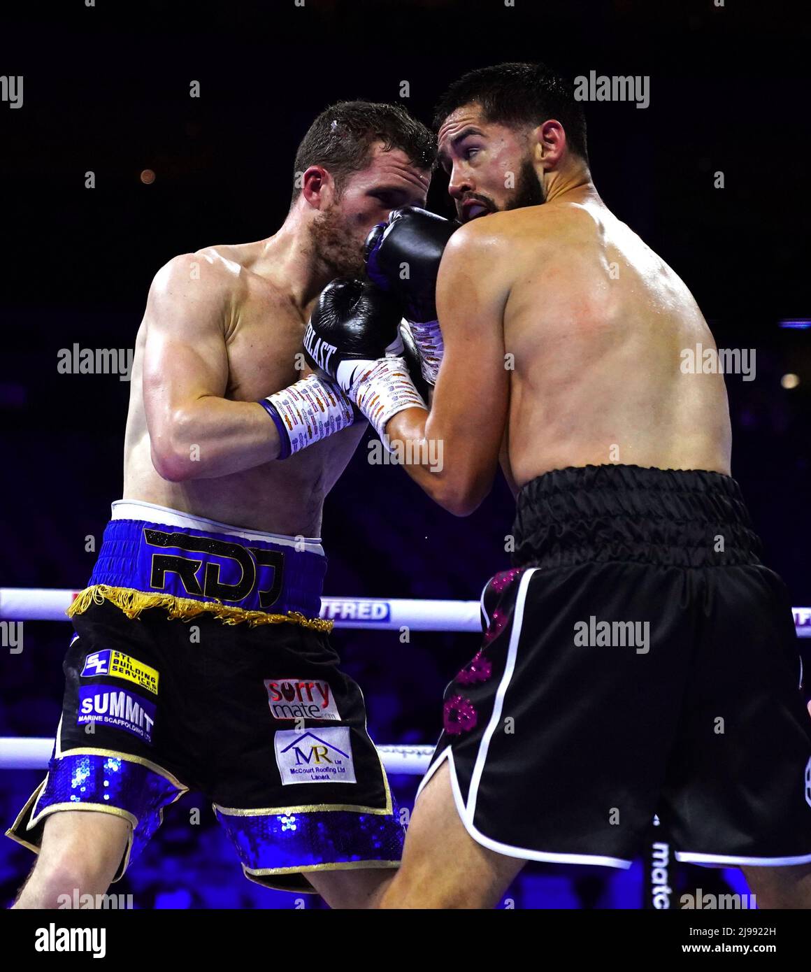Robbie Davies Jr (left) and Javier Molina in the WBA Continental Super ...