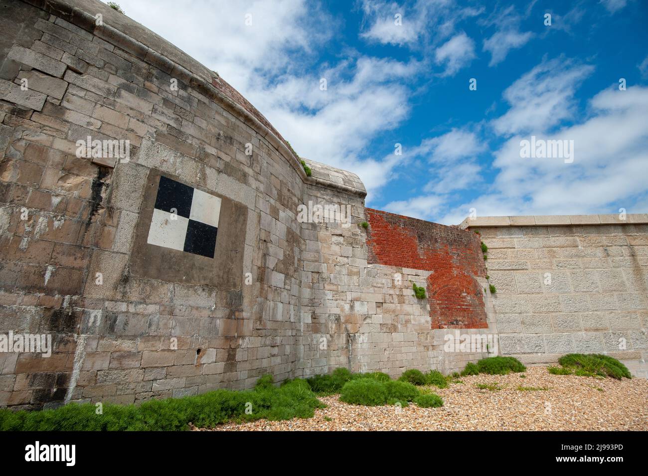 Hurst castle england hi-res stock photography and images - Alamy