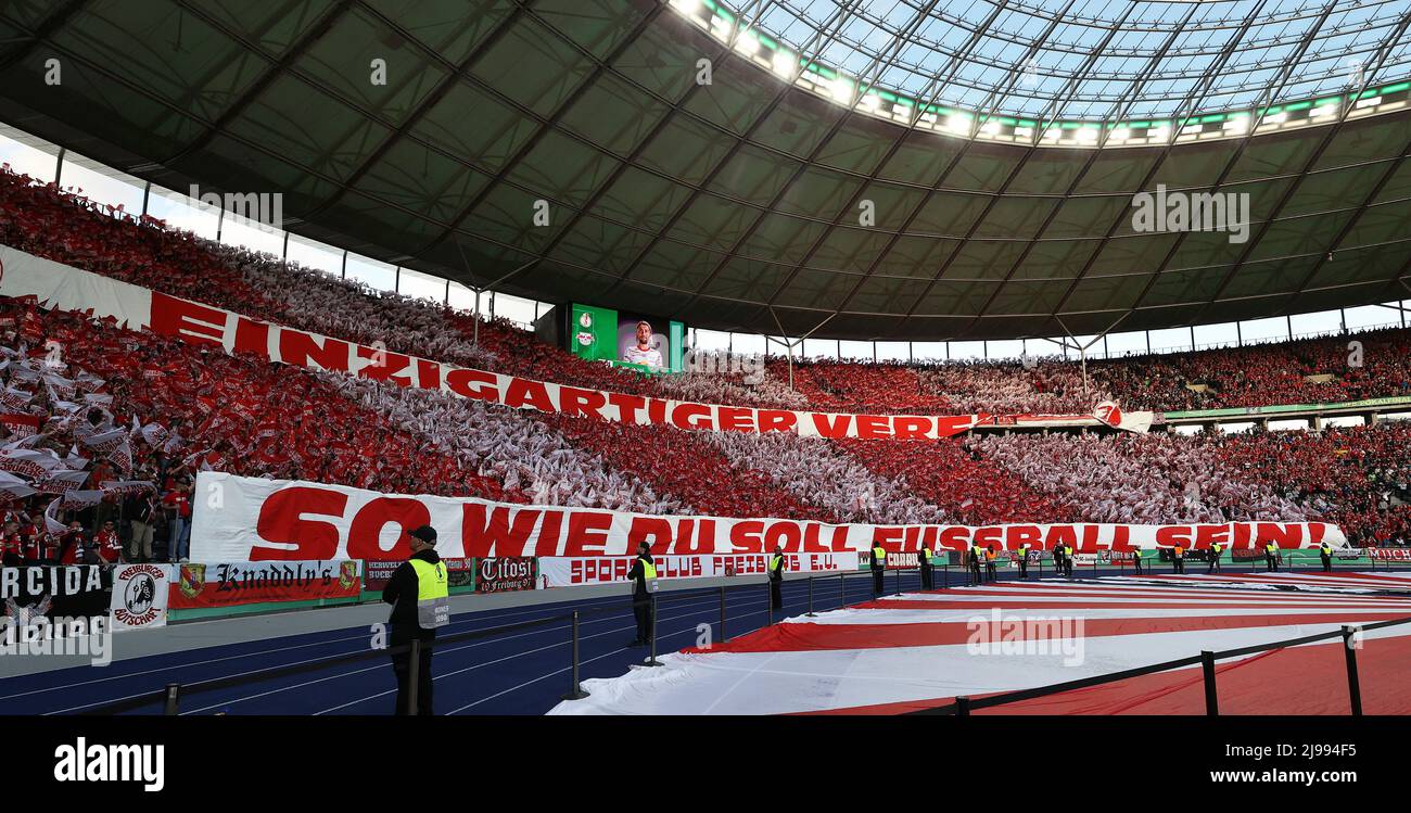 Berlin, Deutschland. 21st May, 2022. firo: 05/21/2022, football ...