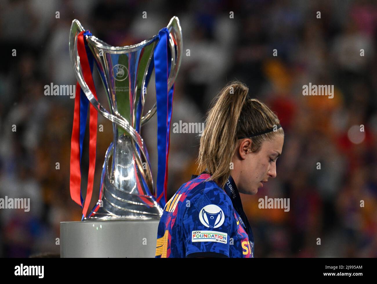 Alexia putellas trophy champions league hi-res stock photography and ...