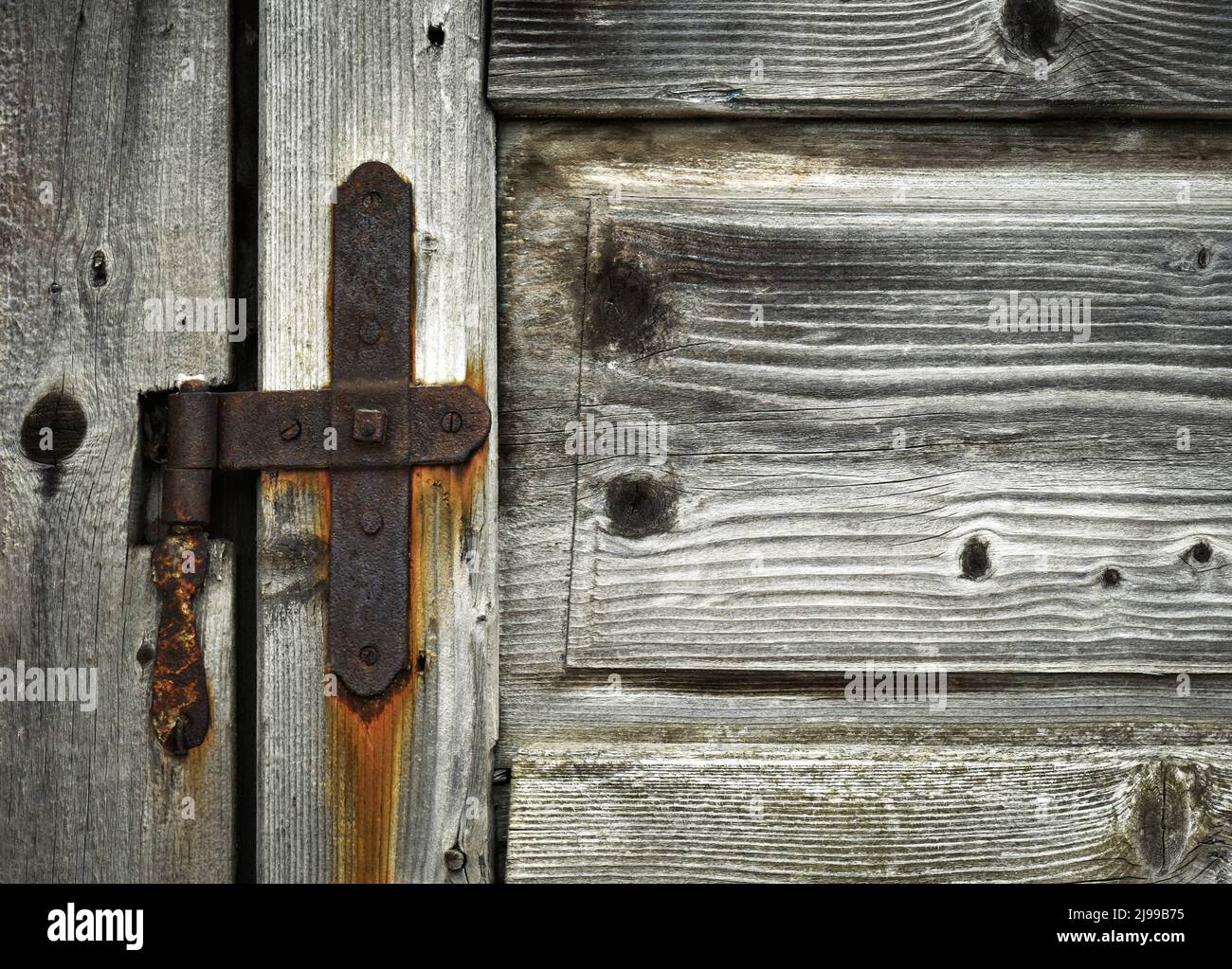 Old wooden door hinge hi-res stock photography and images - Alamy