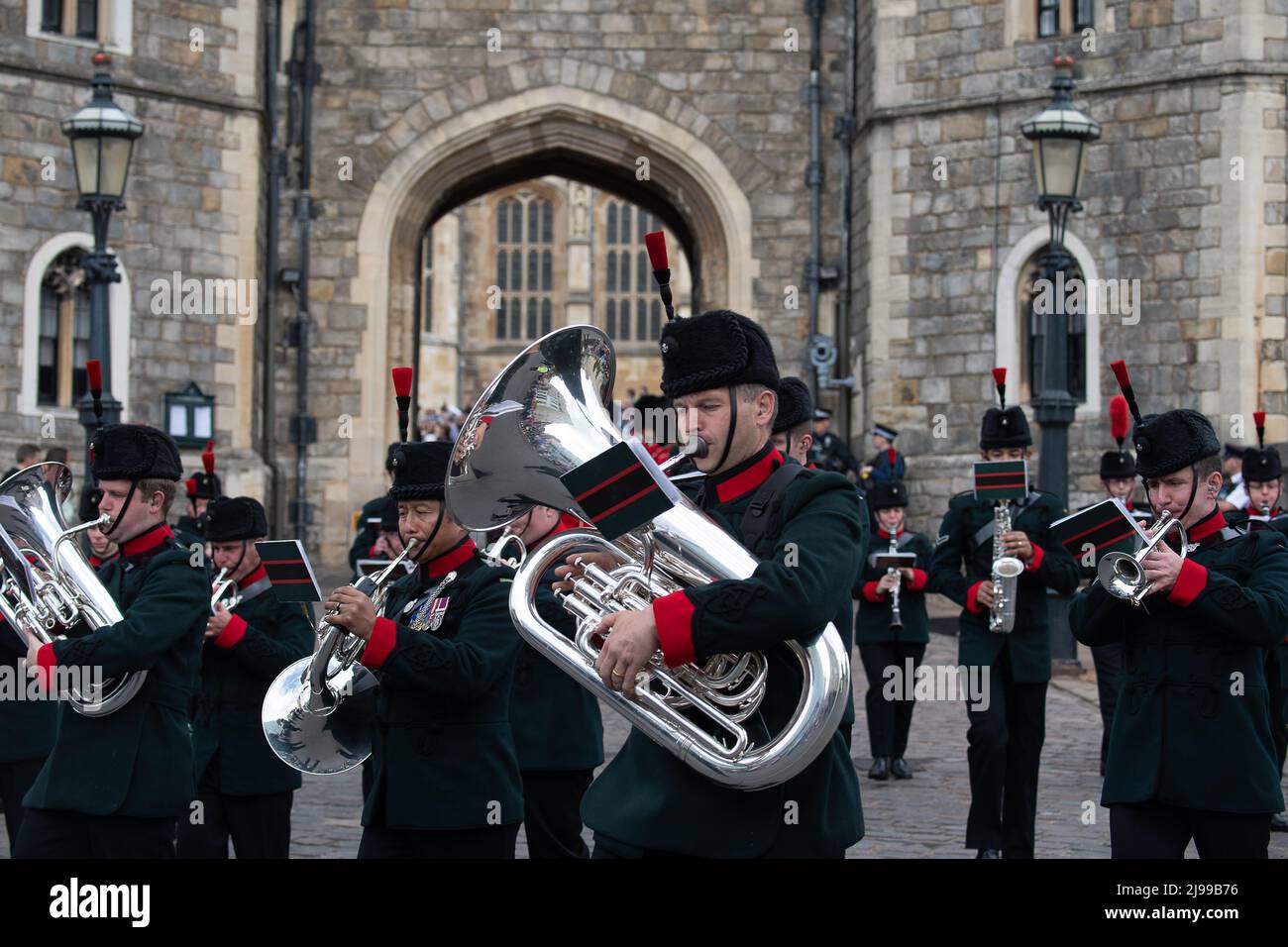 Queens own rifles hi-res stock photography and images - Alamy