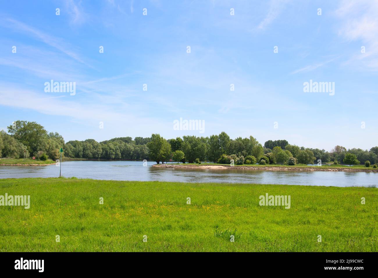 Landscape Dutch river the IJssel near Hattem Stock Photo - Alamy